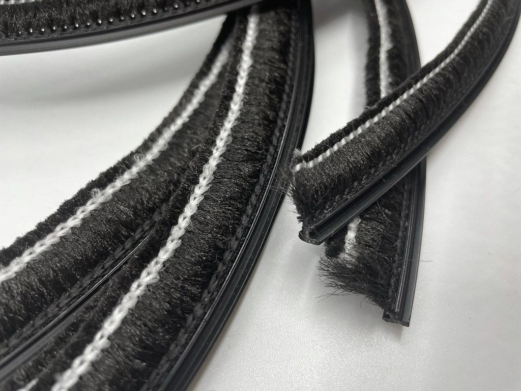 Door Brush Seal / Schlegel Kit – The Caravan Shop