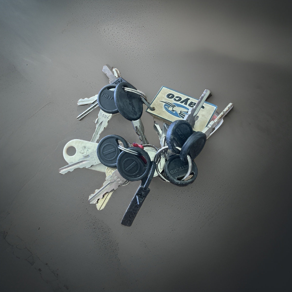 Secondhand Keys – The Caravan Shop